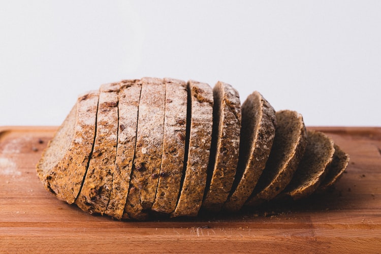 Creepy Bread Advert, late 80s/early 90s (IDENTIFIED!) – Unidentified ...